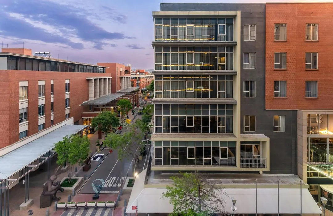 JOHANNESBURG MARRIOTT HOTEL MELROSE ARCH | 4-STAR ACCOMMODATION MELROSE